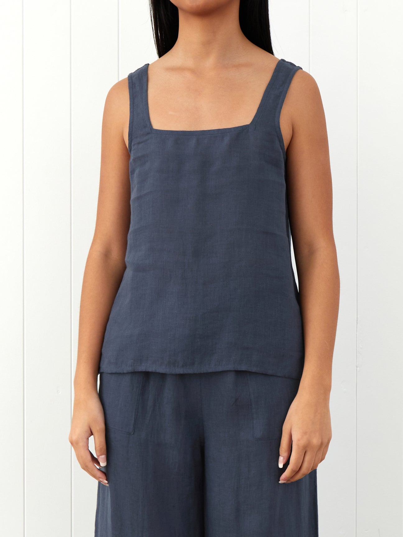 Amalfi Linen Singlet Top in Ink | Wallace Cotton