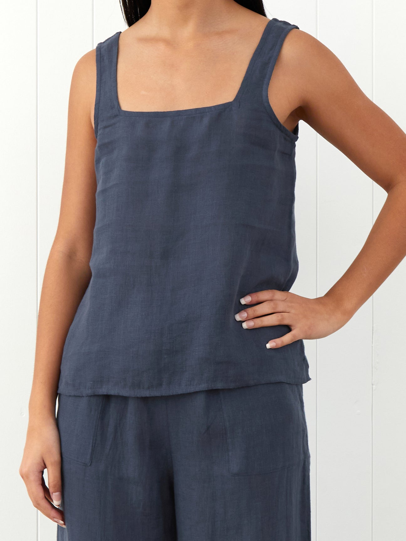 Amalfi Linen Singlet Top in Ink | Wallace Cotton