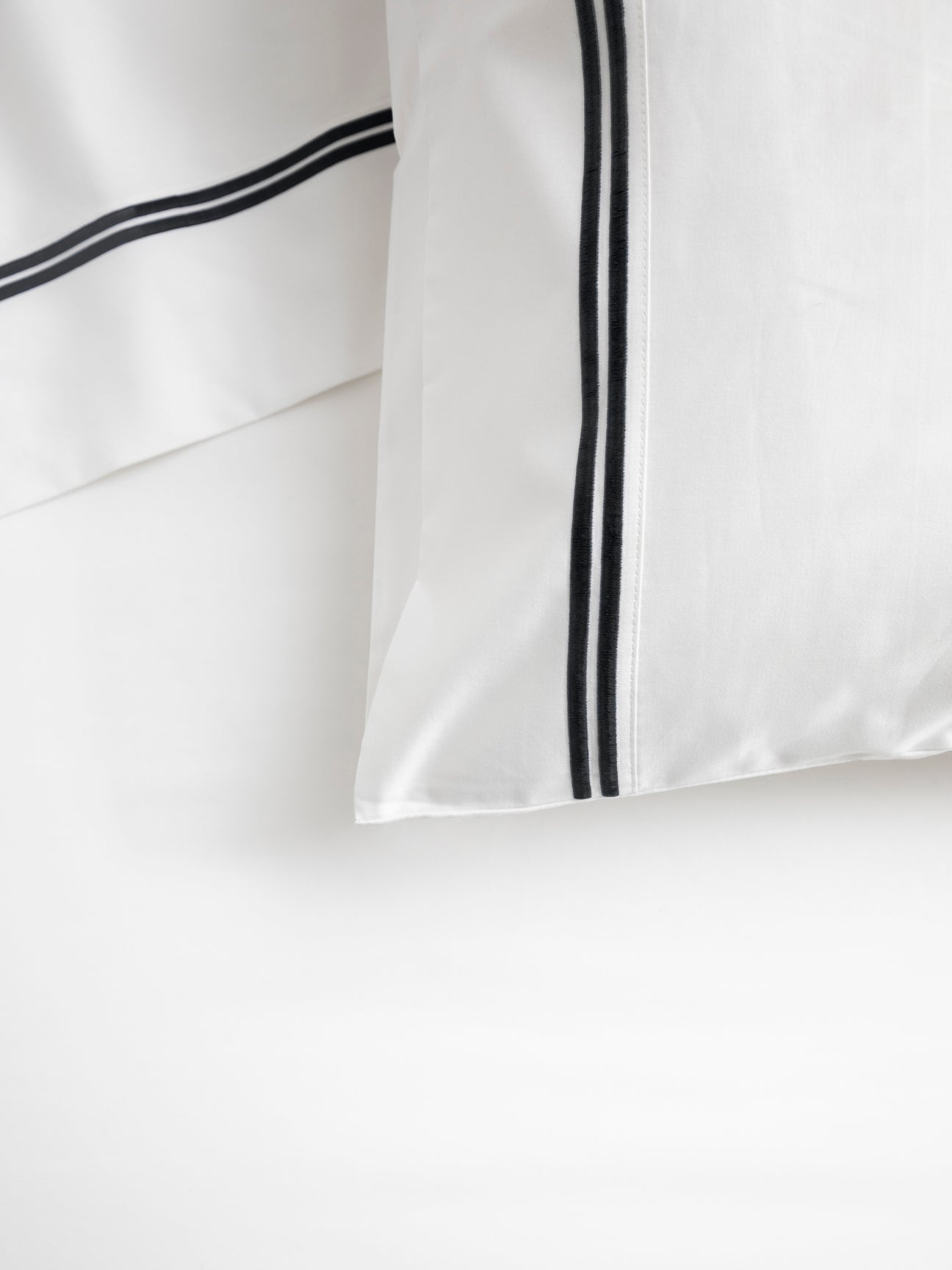 Monarch Flat Embroidery Sheet in Black White | Wallace Cotton